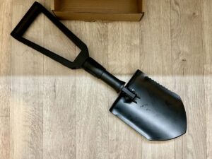 NATOで採用されてる最強の軍用スコップはこれ！「GERBER E TOOL（05942）」 | 物欲おじさんの軌跡